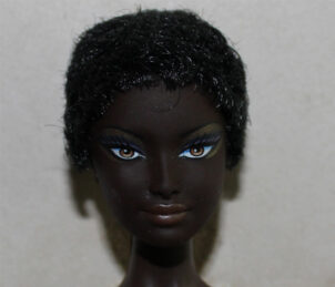 Barbie Amina (So In Style) - Cheveux : Châtains - Barbie Second Life