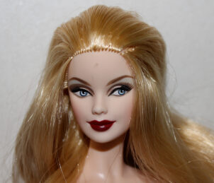 Barbie Amina (So In Style) - Cheveux : Châtains - Barbie Second Life