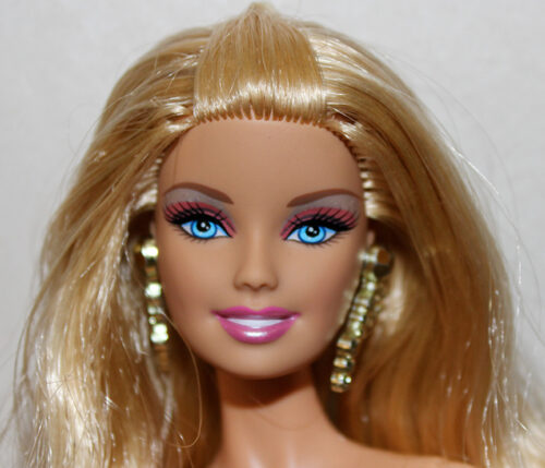 Barbie Livia (I can be) - Cheveux : Châtains - Barbie Second Life